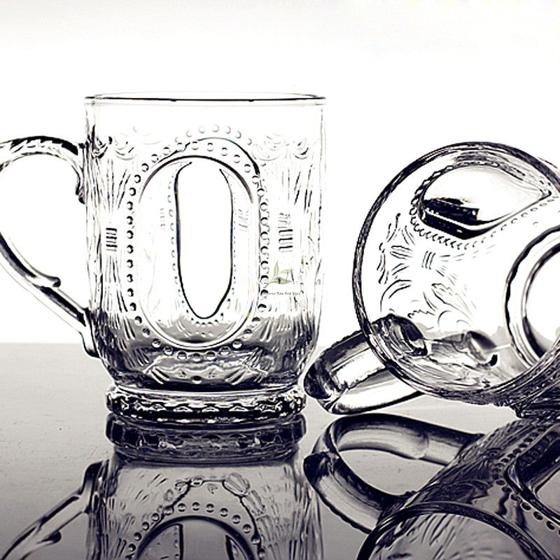 Anaglyptic Glass Tea Mug with European Design